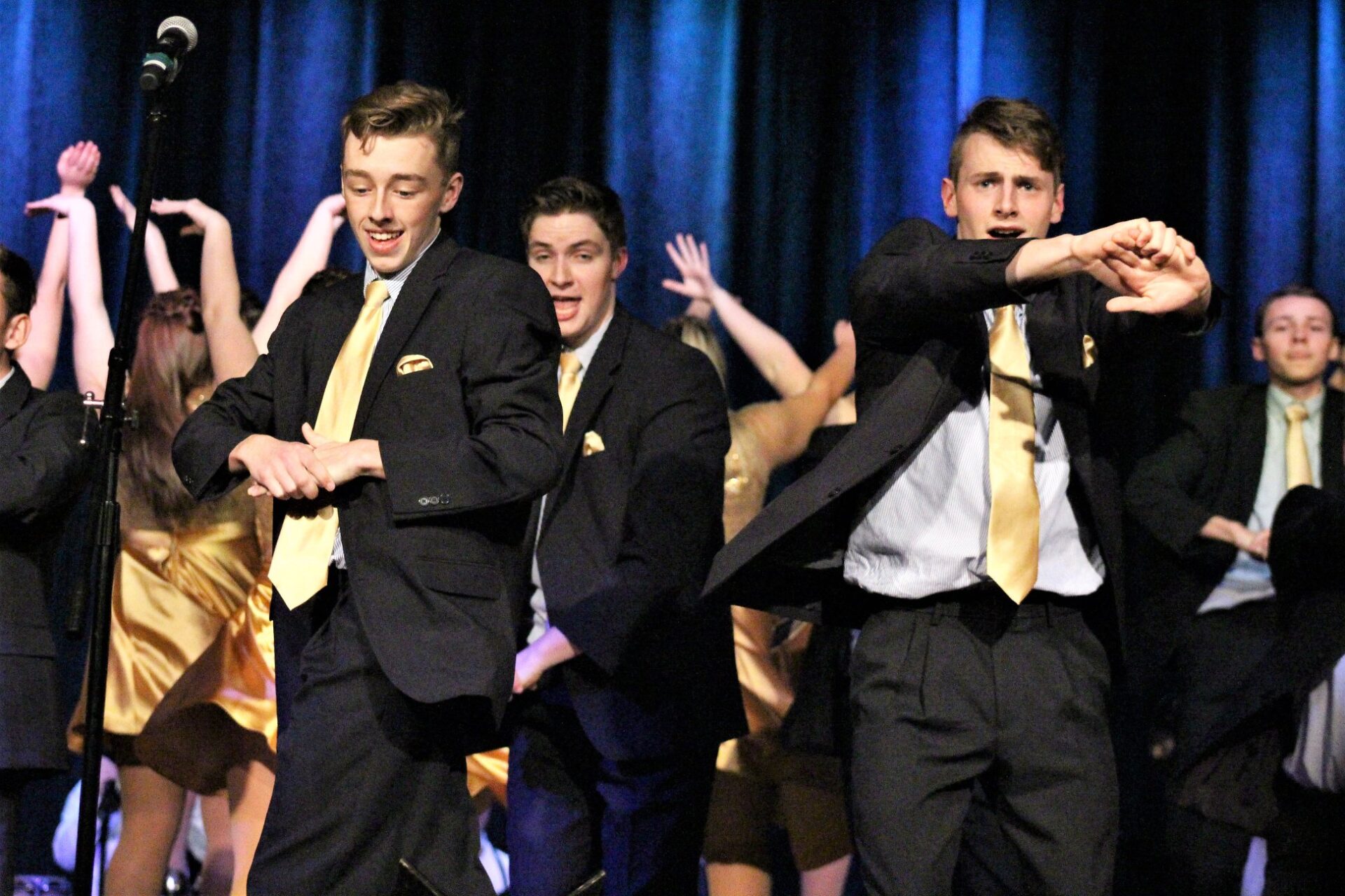 30th Annual Music InMotion Show Choir Invitational: Many Hands Make ...
