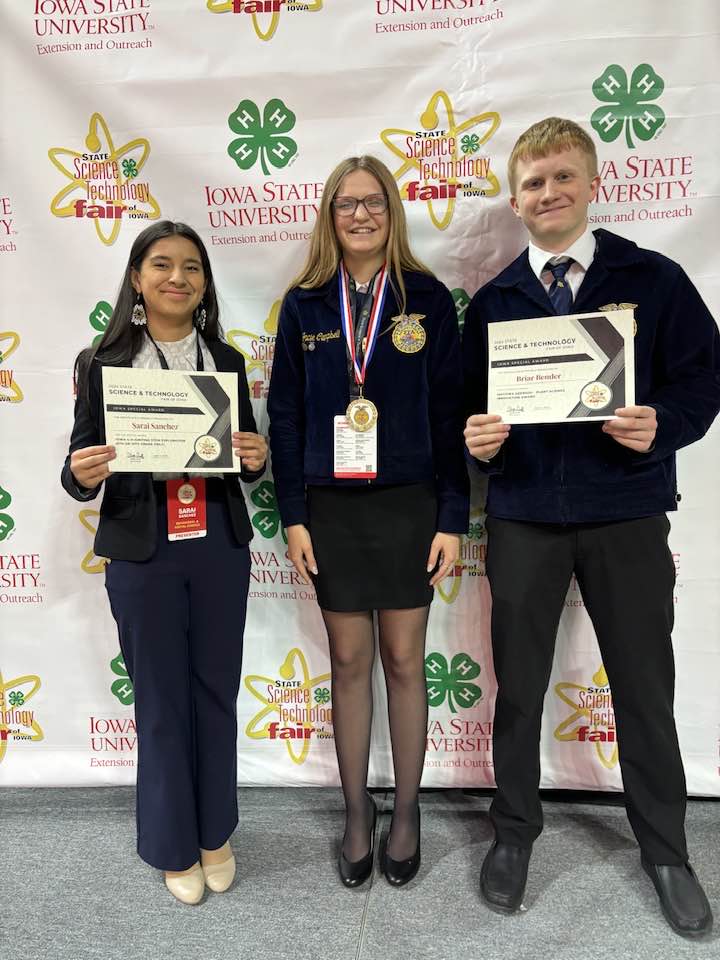 MPCHS Students at Iowa State Science Fair – KILJ Radio