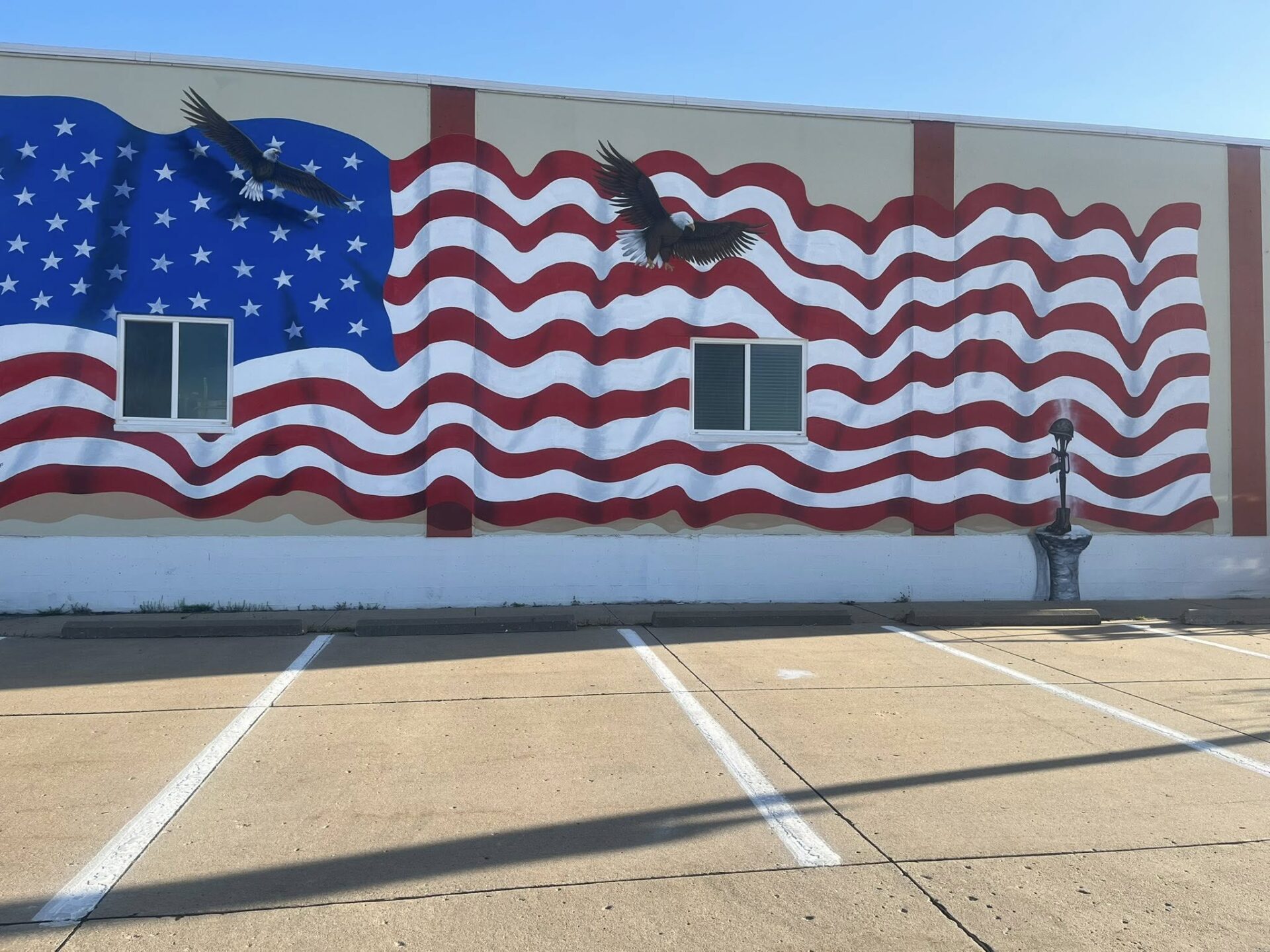 New Mural Honors Veterans at Mount Pleasant Veterans Hall - KILJ Radio ...